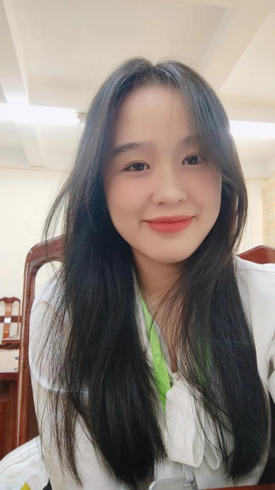 HỒ SƠ ỨNG VIÊN Nguyễn Đồng Yến Vy